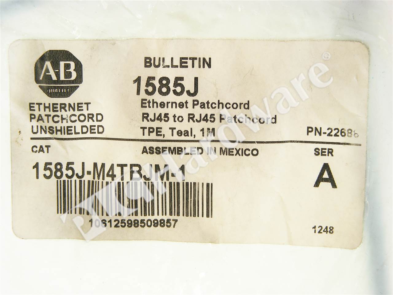 PLC Hardware: Allen-Bradley 1585J-M4TBJM-1 Ethernet Cable, 2 x RJ45, 1m